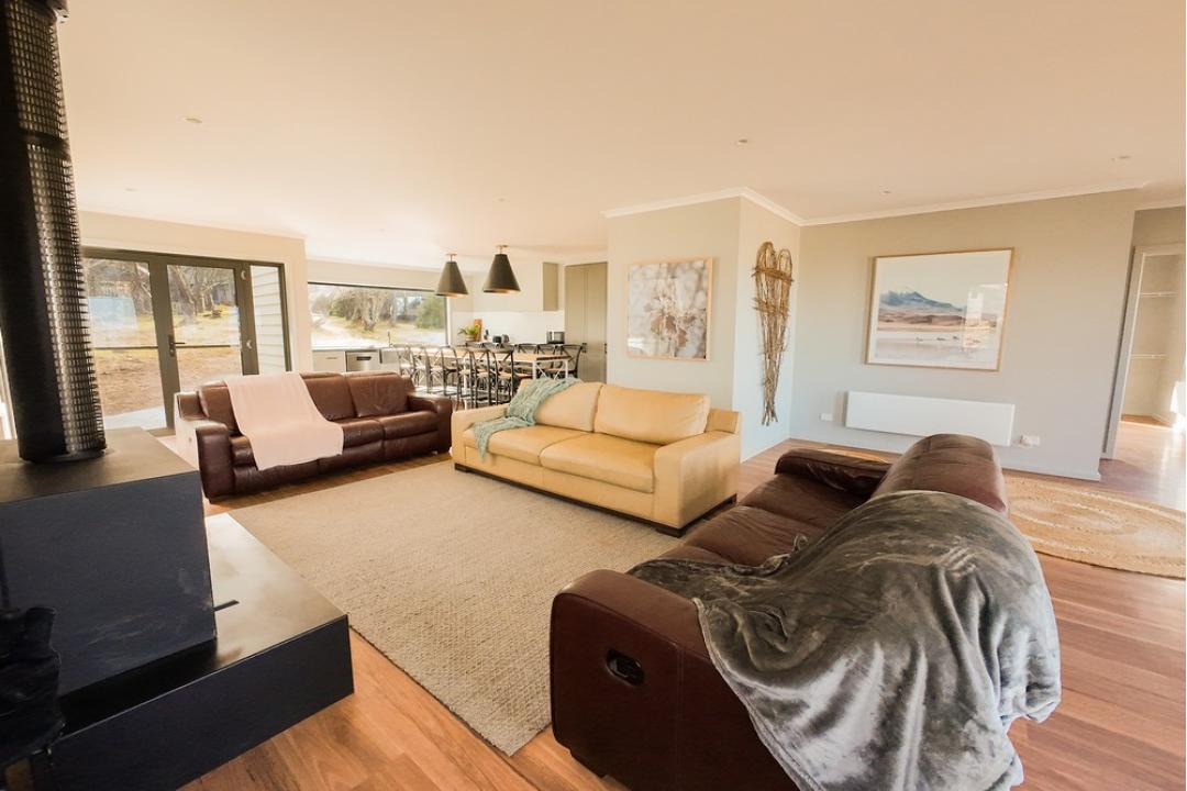 Dinner Plain Accommodation Official Site - The Staggerinn